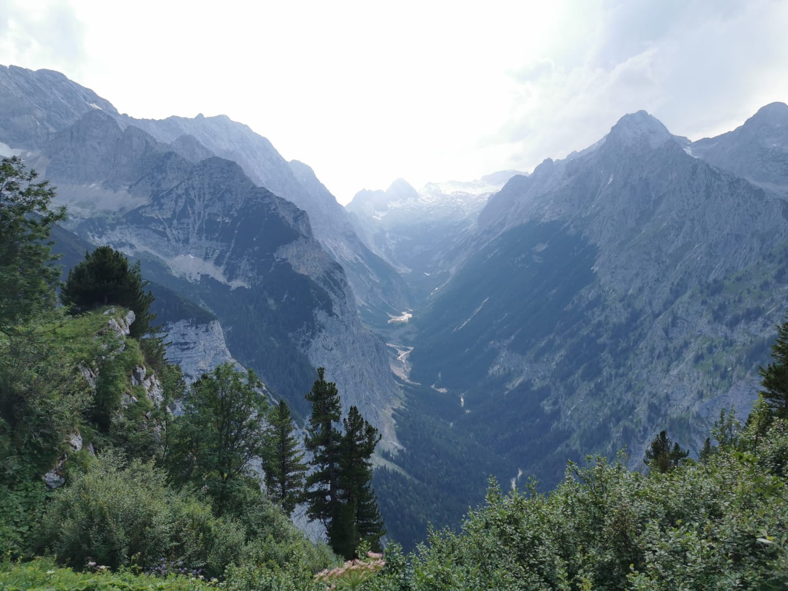 Schachenhaus & Rheintal - Germany · mrtruongvu